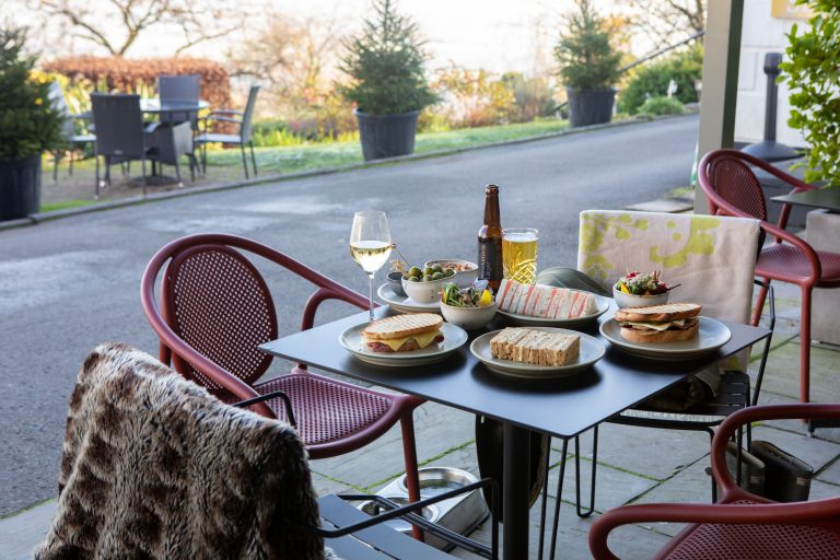 Food & Drink | Delicious Food And Dramatic Views